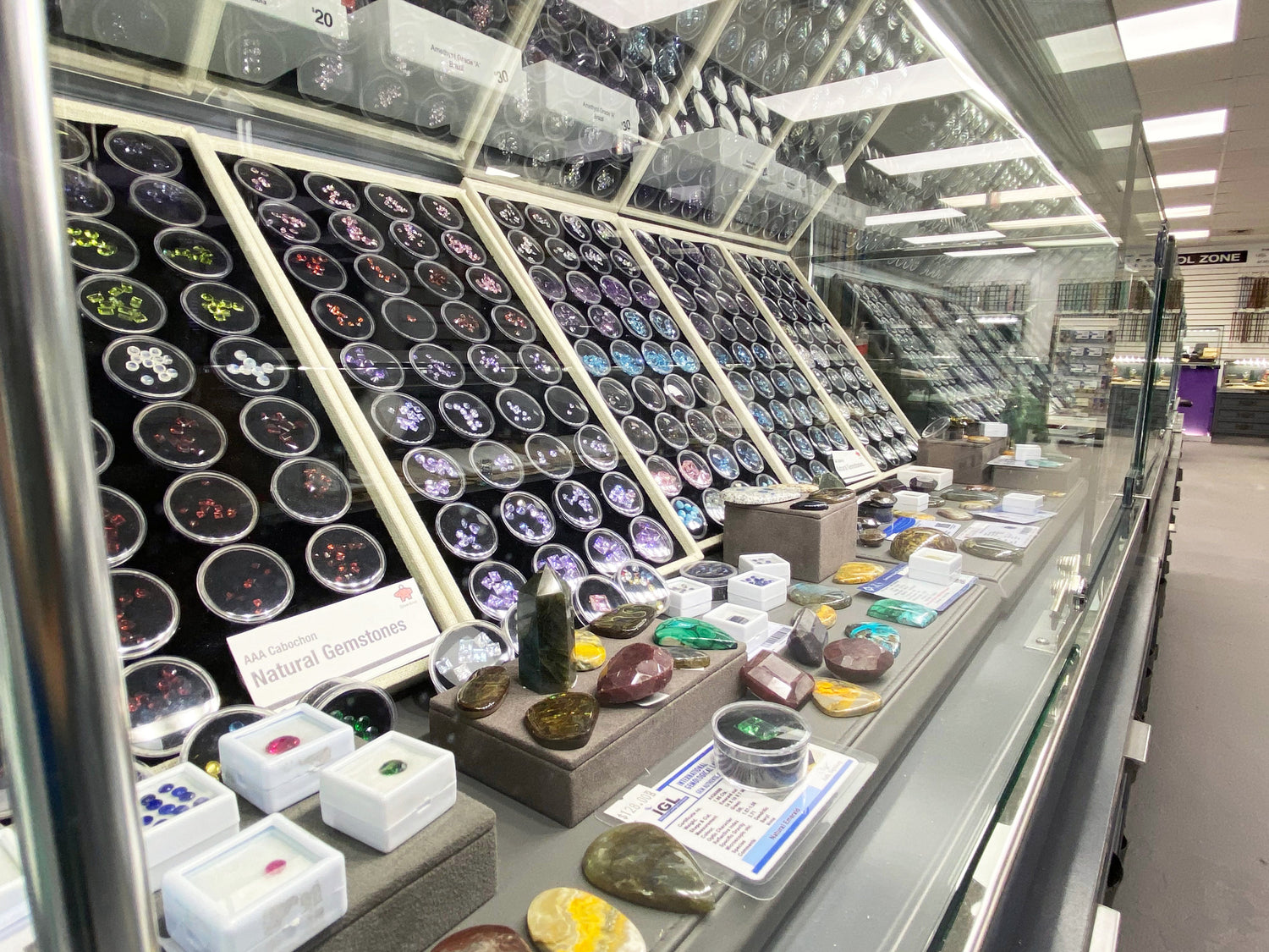 Loose Gems – Silver Anvil Rock and Gem