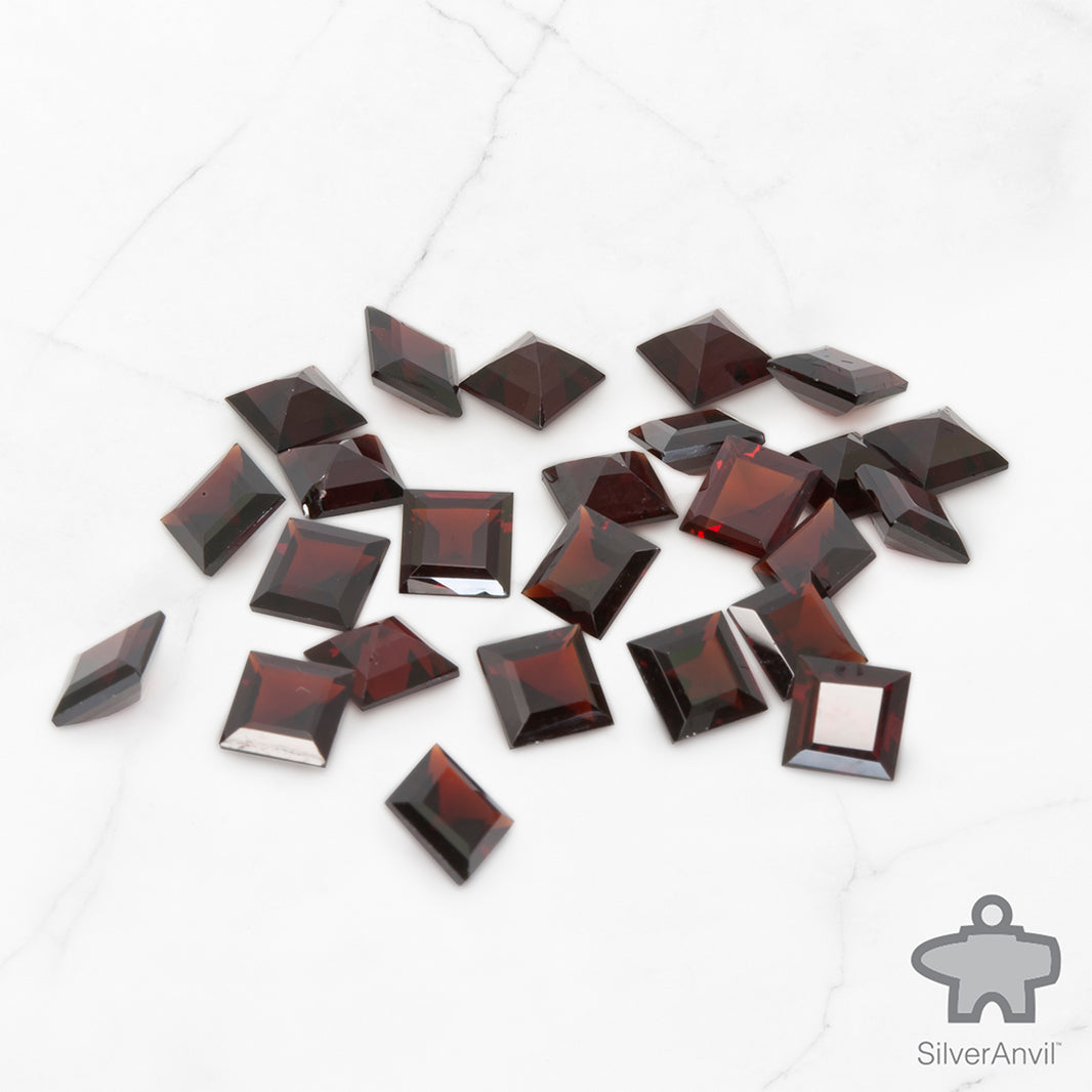 Loose Gems – Silver Anvil Rock and Gem